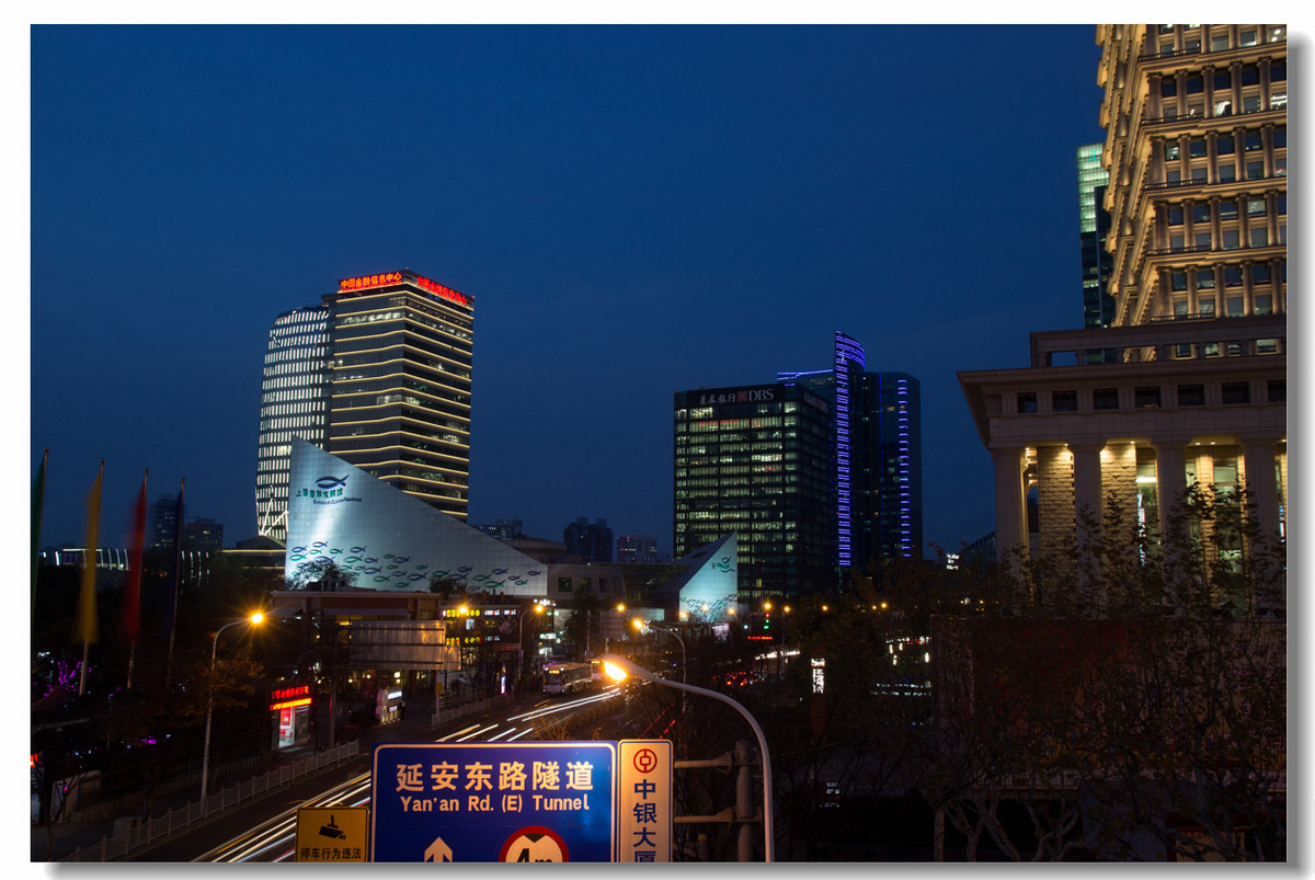 陆家嘴桥下看夜景-中关村在线摄影论坛