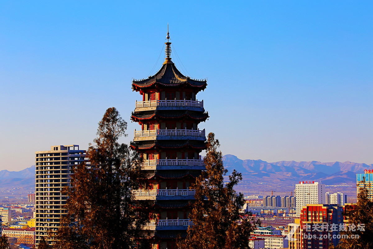 浓墨重彩的冬日，充满温情暖色调的小城，呈现给最喜欢倾心的你-中关村在线摄影论坛