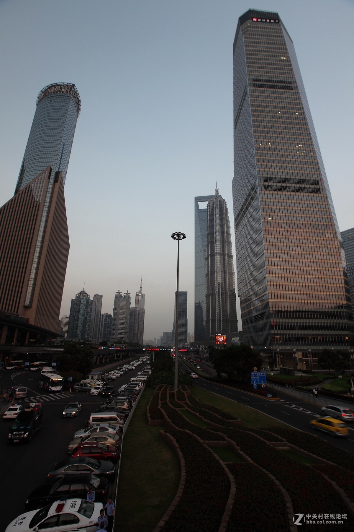 夜幕下的陆家嘴-中关村在线摄影论坛