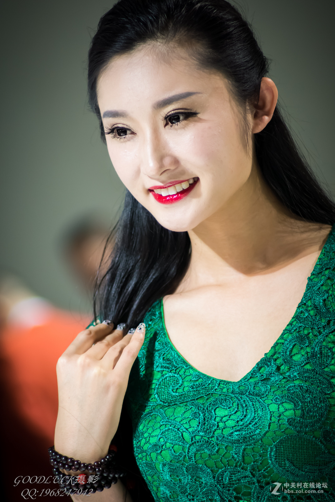 车展拍的人像-中关村在线摄影论坛