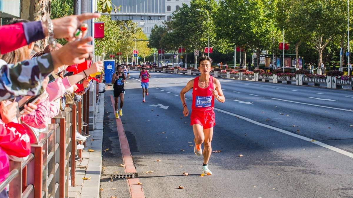 “大连新闻传媒集团”杯第33届大连马拉松赛（一）-中关村在线摄影论坛