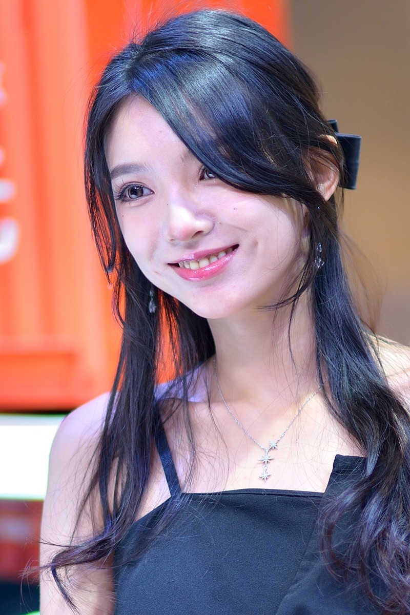 【视觉光影】齐鲁车展上的车模 （2）-中关村在线摄影论坛