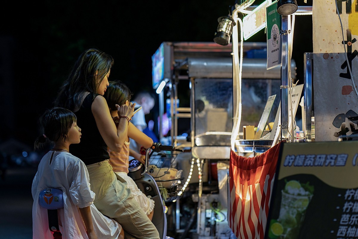 a7Rm4A+Zeiss Batis 85F1.8 ( 夜拍美食一条街 )试机镜-中关村在线摄影论坛