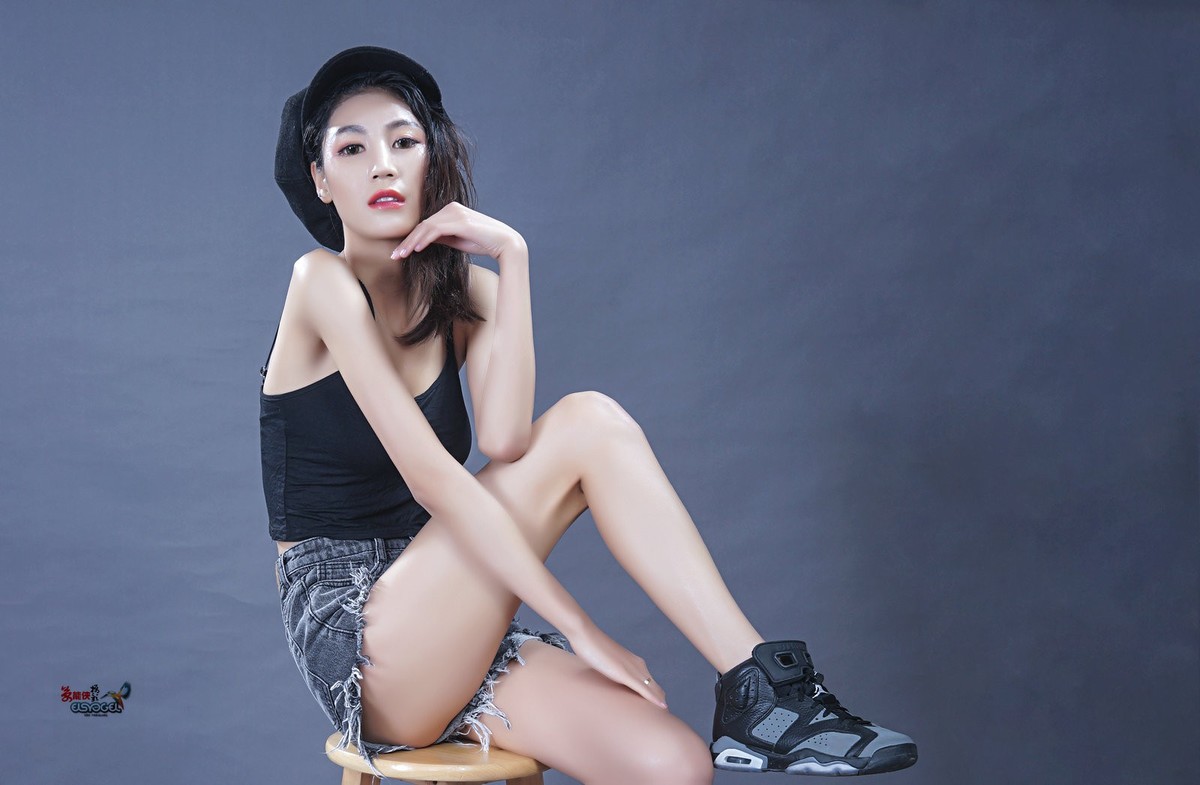 【八月酷少女】---小V-中关村在线摄影论坛