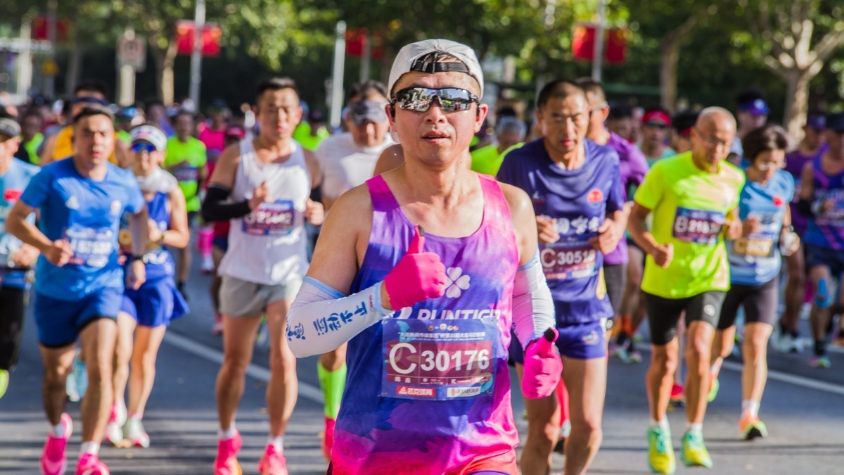 “大连新闻传媒集团”杯第33届大连马拉松赛之五-中关村在线摄影论坛