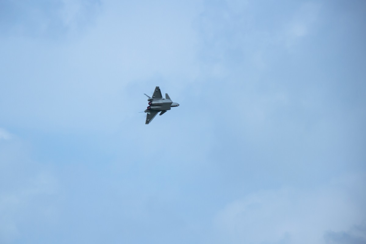 23年长春航展抢拍J20-中关村在线摄影论坛