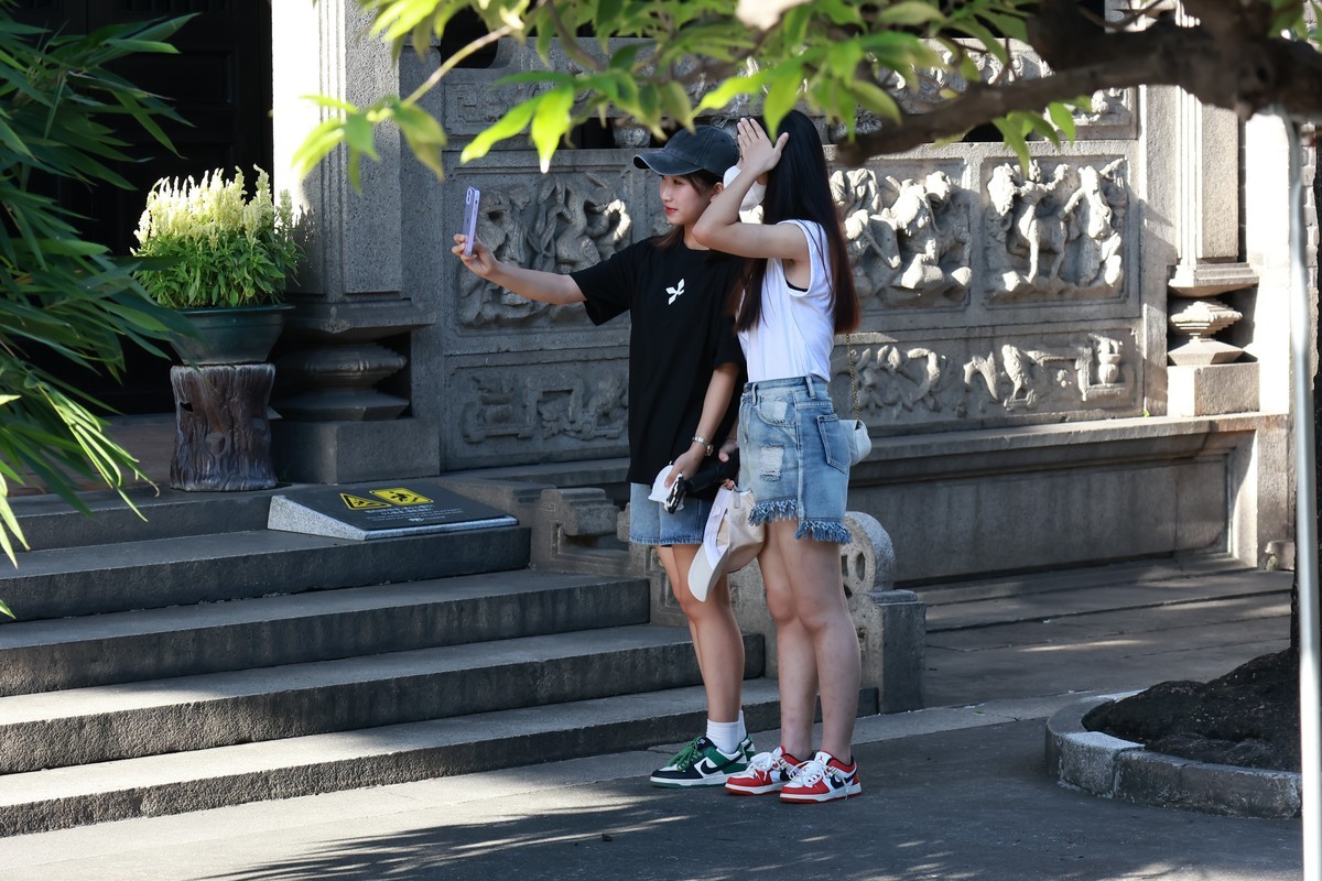 抓拍美女。-中关村在线摄影论坛