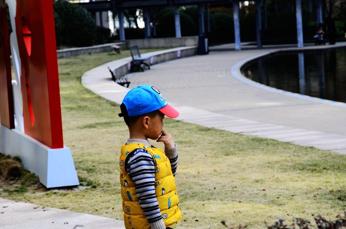 抓拍小孩【4814】-中关村在线摄影论坛