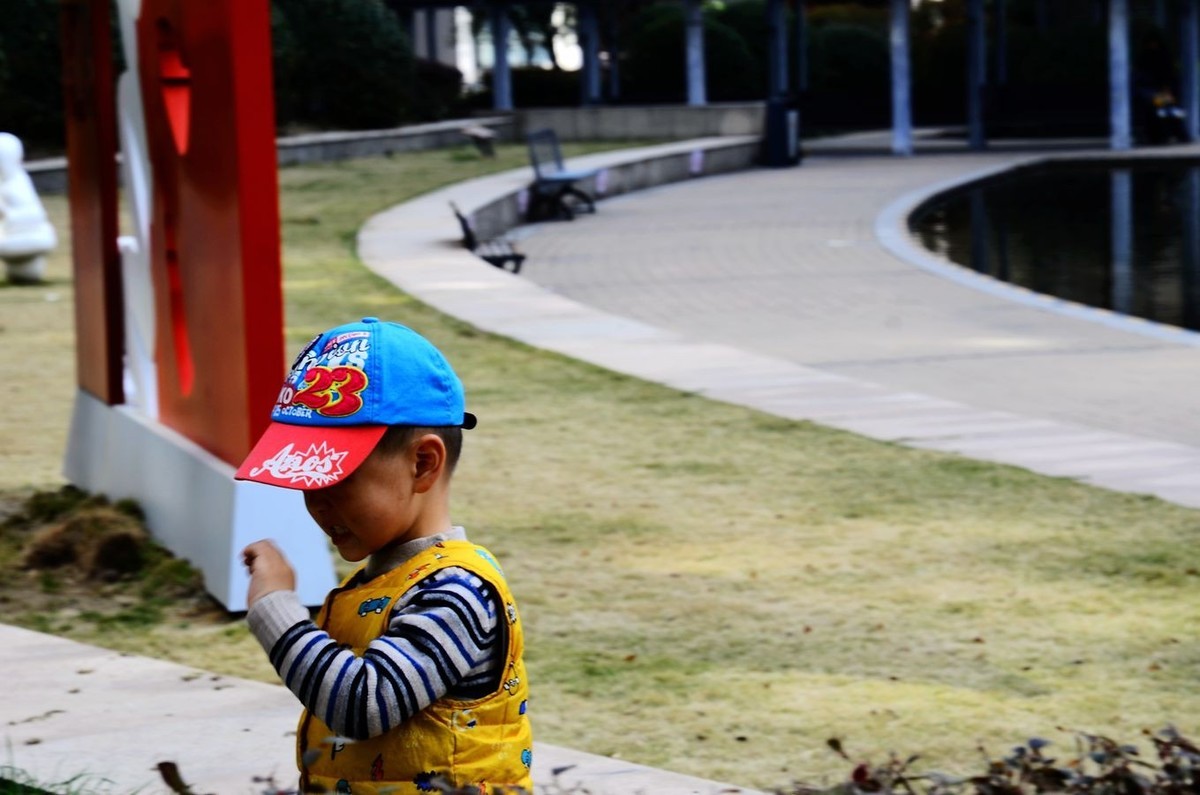 抓拍小孩【4814】-中关村在线摄影论坛