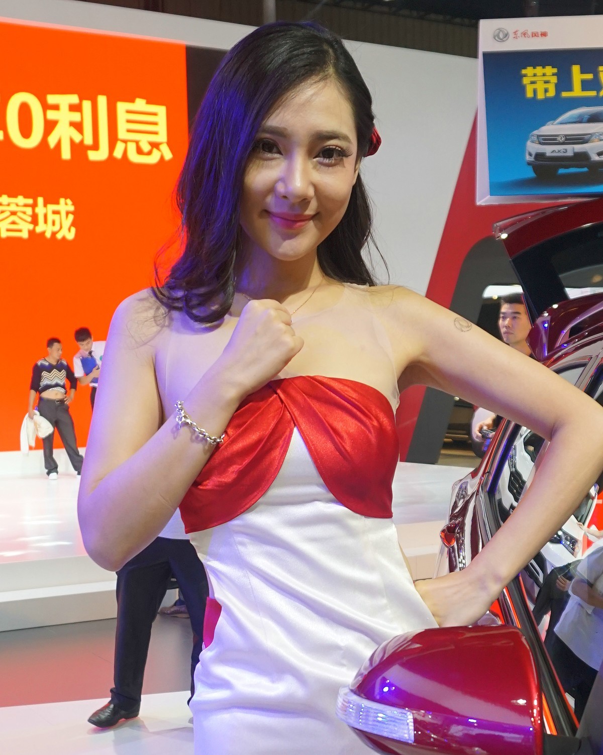 几片车模人像。-中关村在线摄影论坛