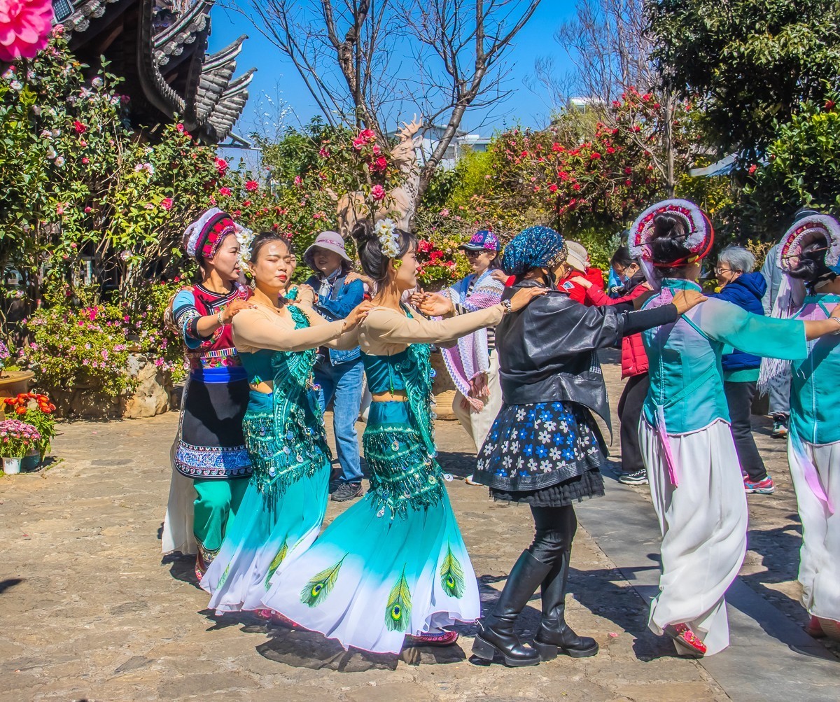 2024-06-30云南大理张家花园演员联欢舞（五）-中关村在线摄影论坛