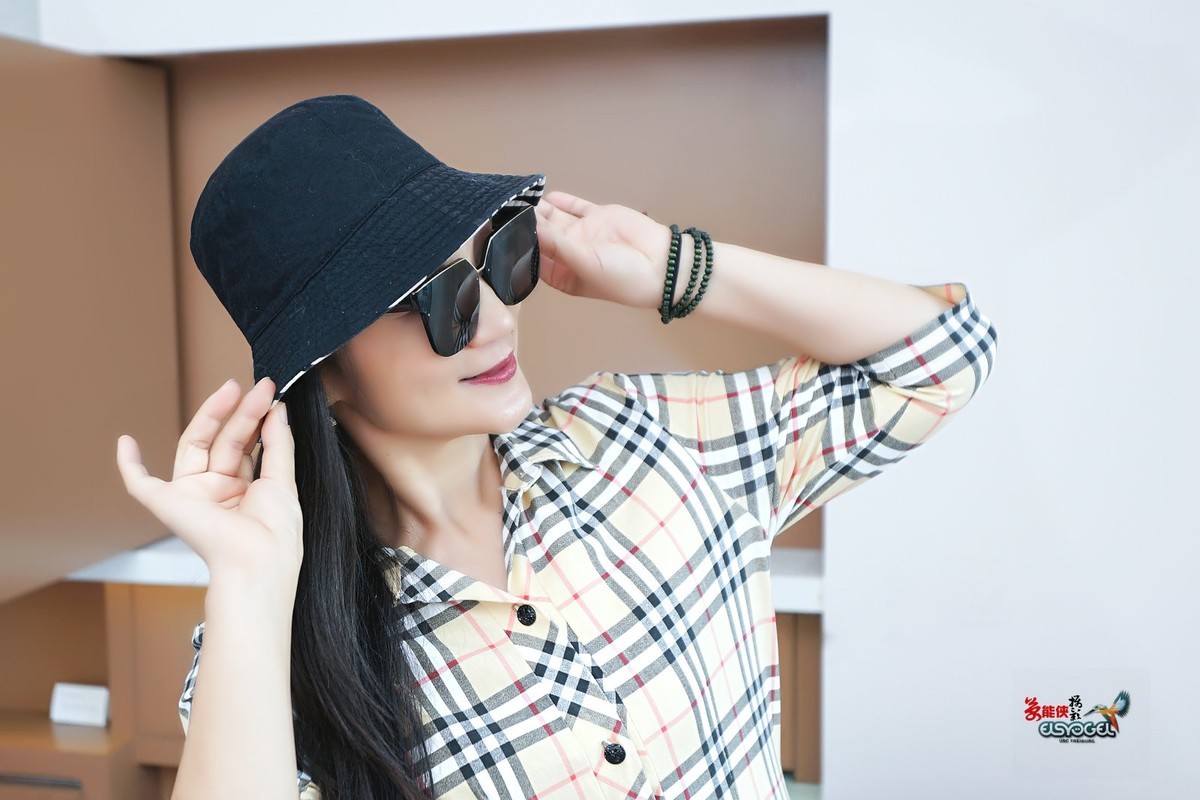 【午后美女】----蝴蝶-中关村在线摄影论坛