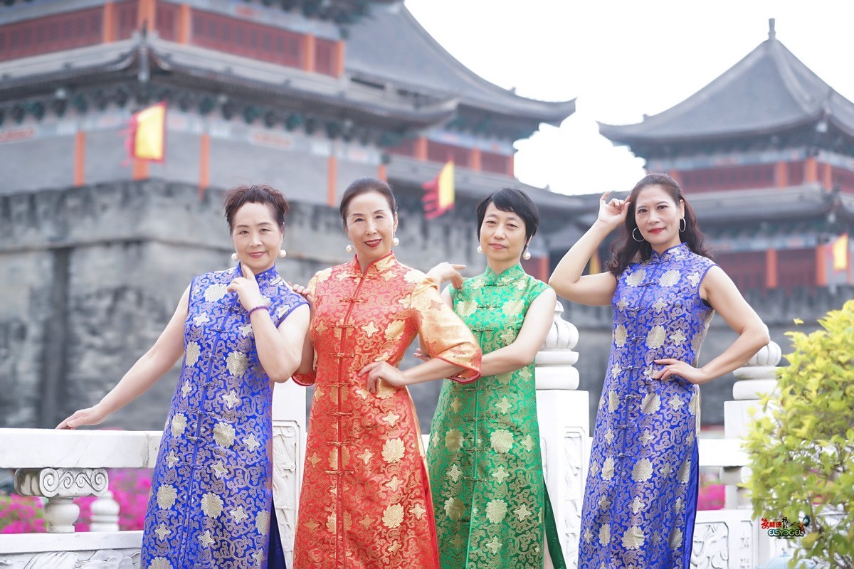 【影视城·旗袍四大美女】---高妹、秋波、飞翔、小孙-中关村在线摄影论坛