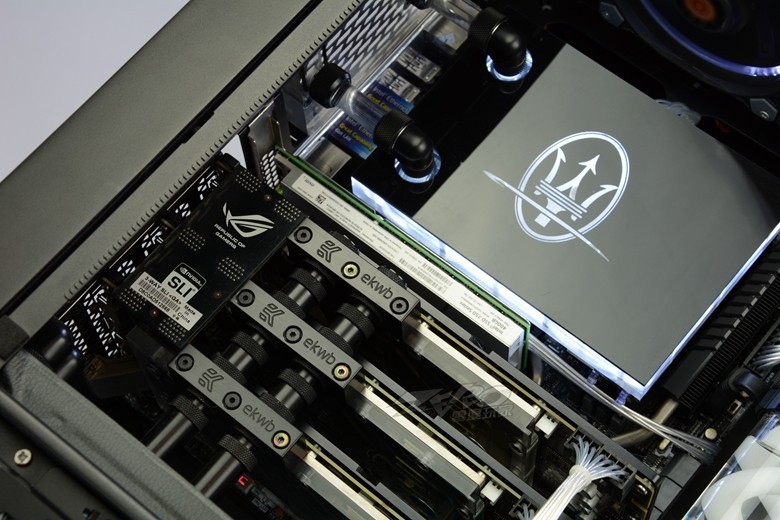 ZERO｜海盗船900D “三角鱼叉”高清整机SHOW图分享-中关村在线硬件论坛