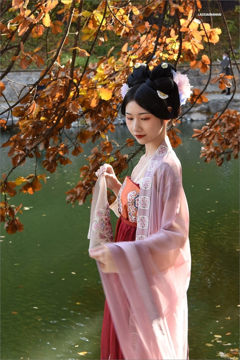 2020年第652贴-颐和园人像抓拍（1209F)-中关村在线摄影论坛