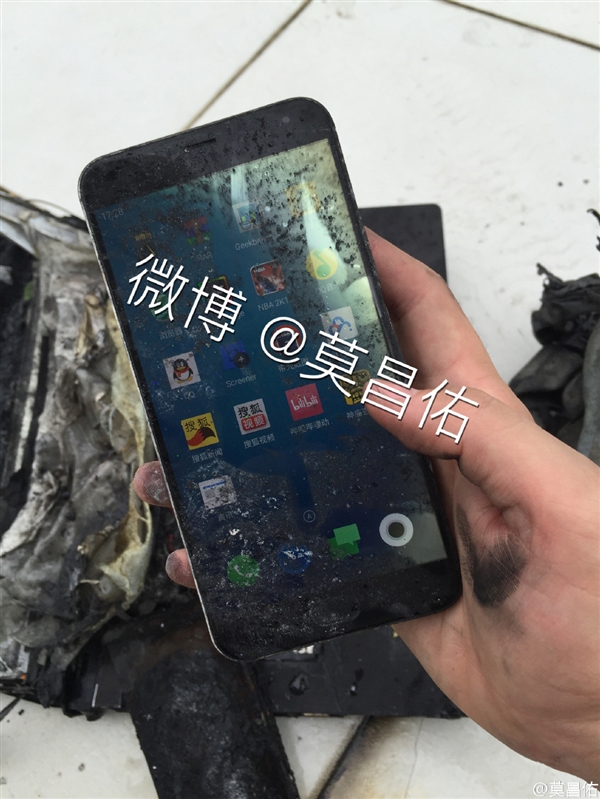 家中失火 魅族手机用户晒机：没烧坏-中关村在线手机论坛