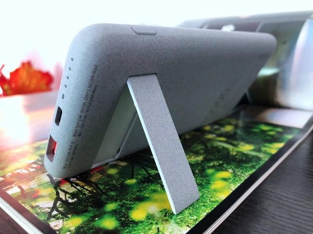 iPhone手机配什么无线充电宝？南卡POW2对比绿联PB124无线充电宝-中关村在线手机论坛