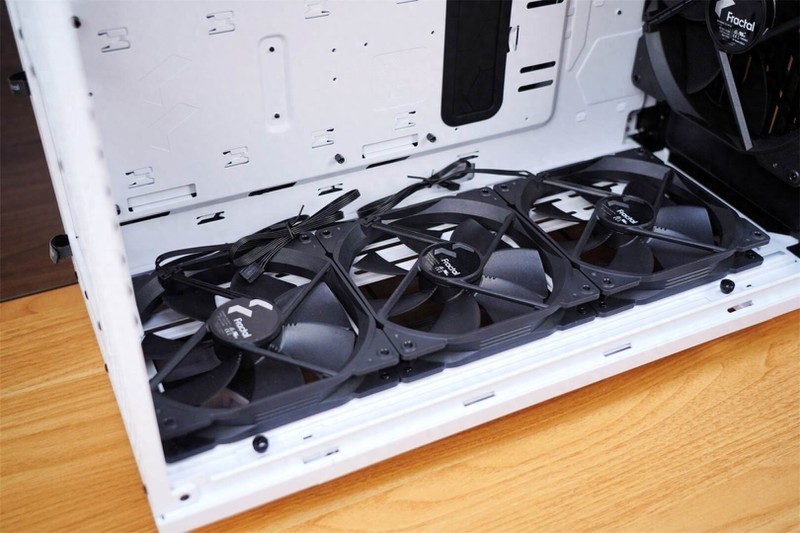 分形工艺Torrent EATX机箱：满足高端玩家对性能与外观的双重追求-中关村在线硬件论坛