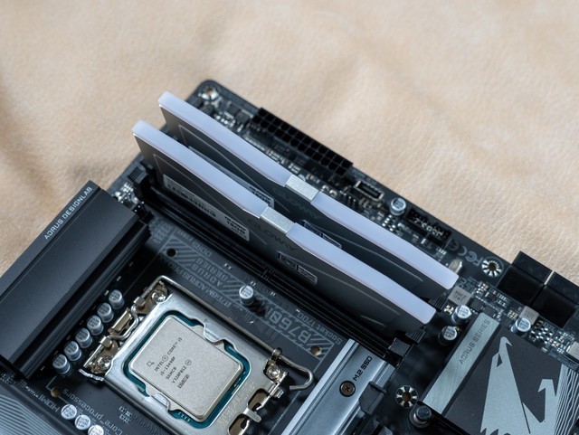 7000元13490F+B760电竞雕+3070Ti装机分享，小白也能玩的超频-中关村在线硬件论坛